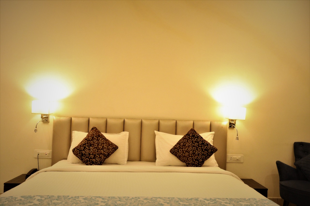 Premium Suite Room | Hotel Jasmine Grand